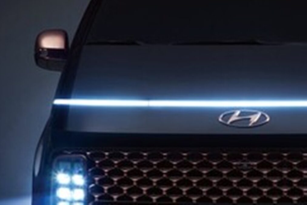 Hyundai Electrifies the Road: Staria EV Boasts 215 HP and 350 Nm Torque ...