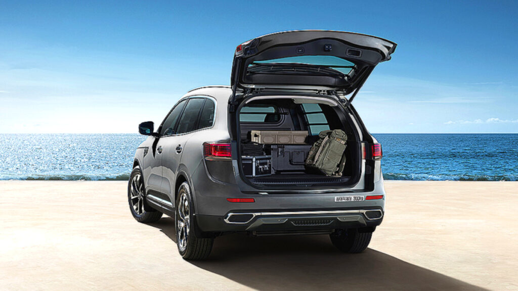From Daily Driver to Camper Van—QM6 Quest Is Renault’s $15K Transformer