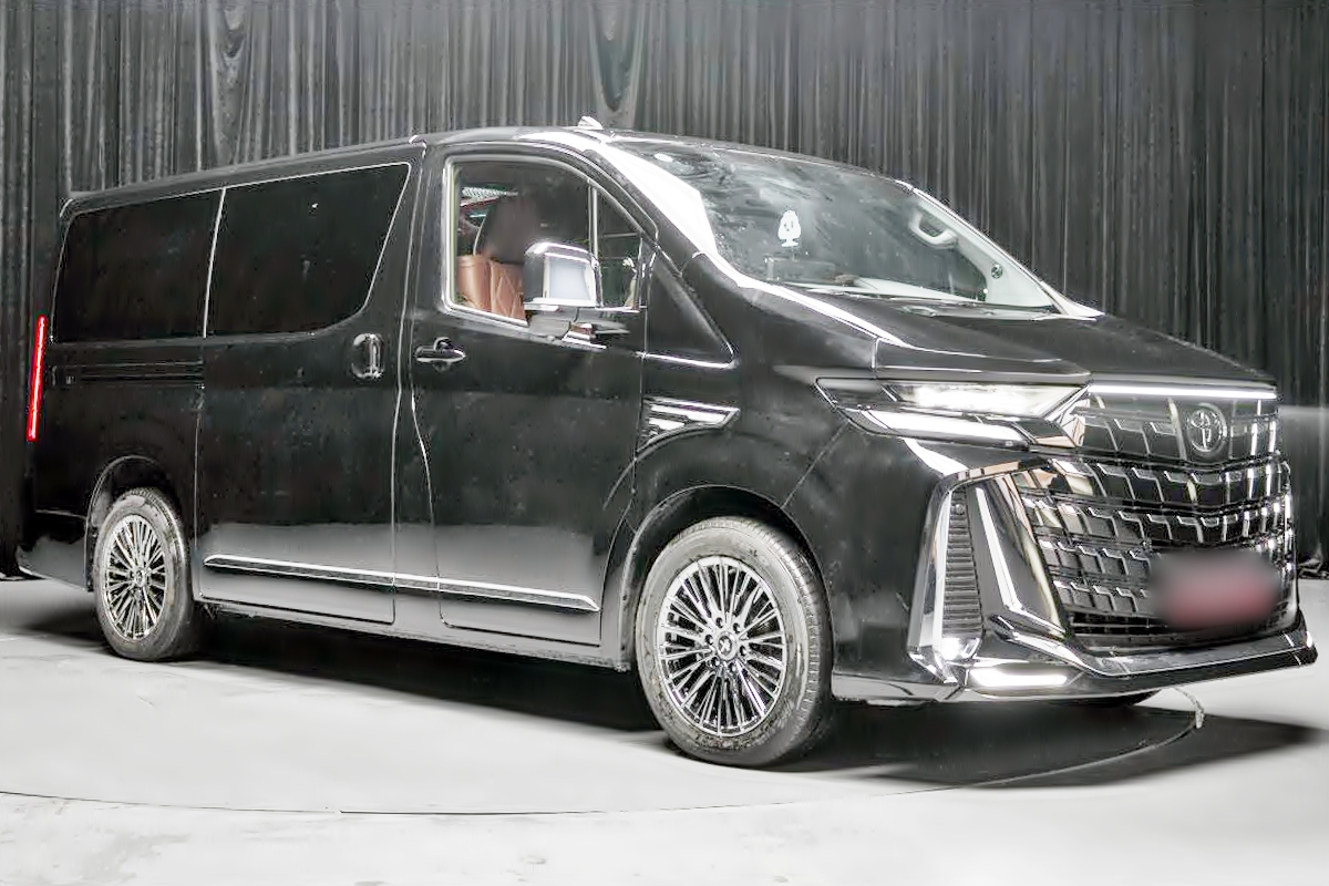 China Turned a Toyota HiAce Into a Chrome-Laden Luxury Van