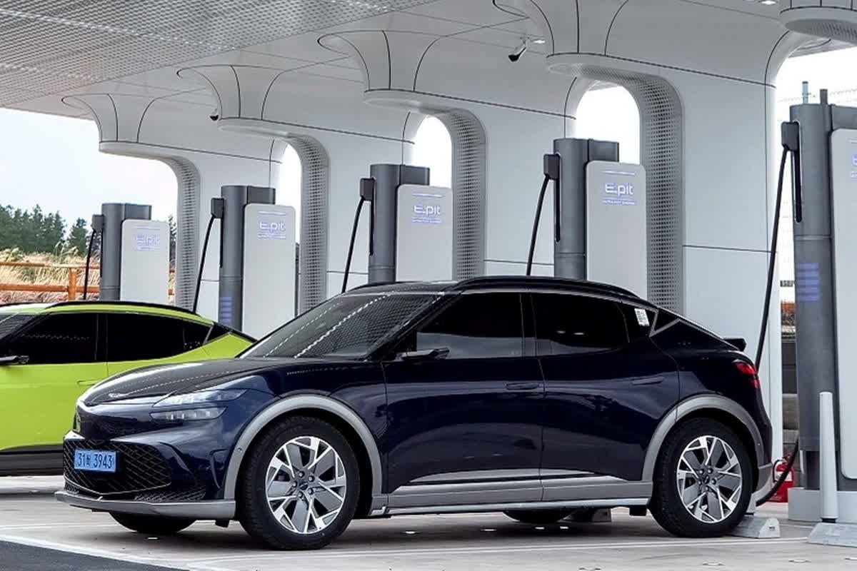 EV in the Heat? Chill Out with These Smart Battery Habits