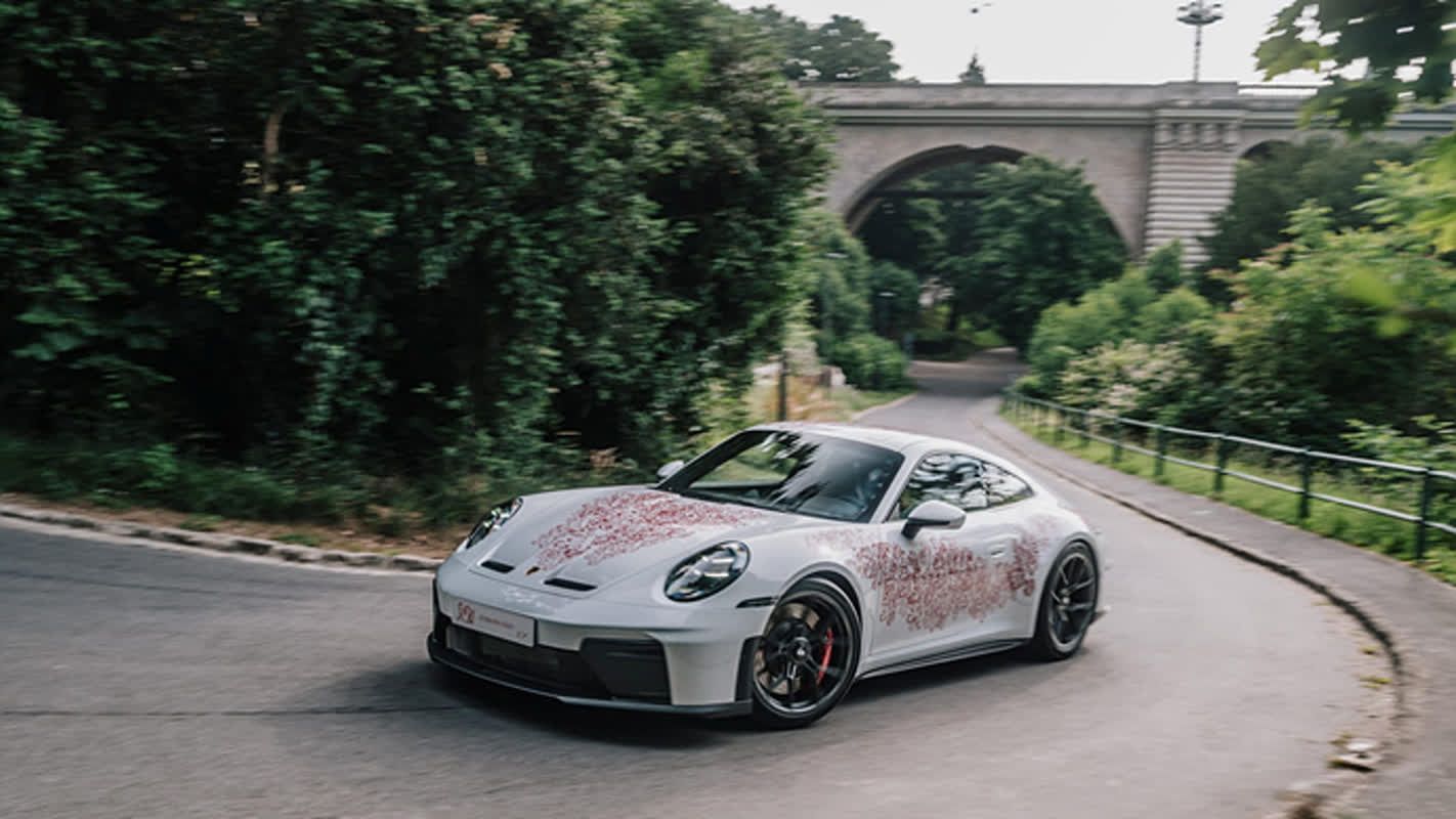 This Custom Porsche 911 Took 700 Hours to Make—and the Details Are Insane