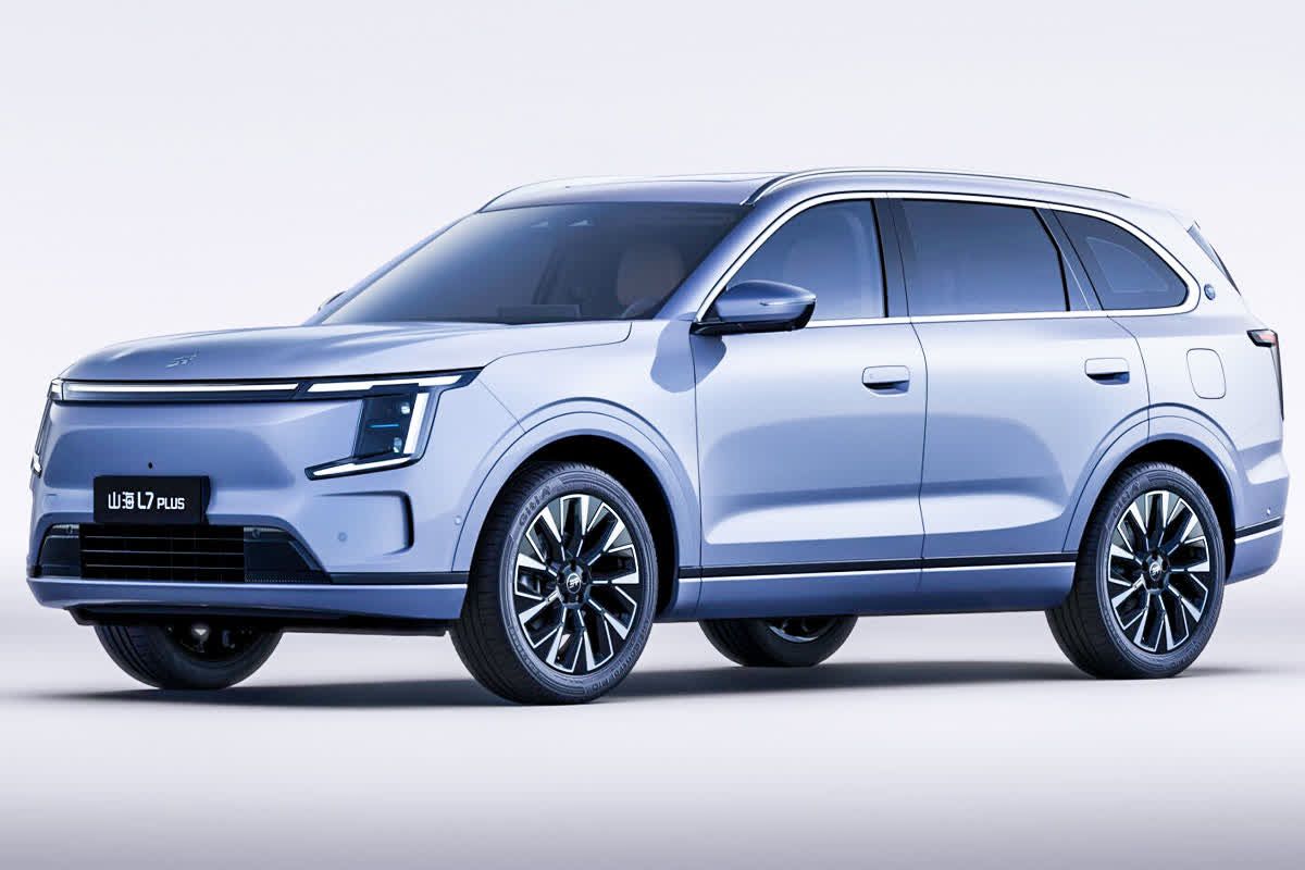 932 Miles of Range and a Rotating Screen? This SUV Is No Joke