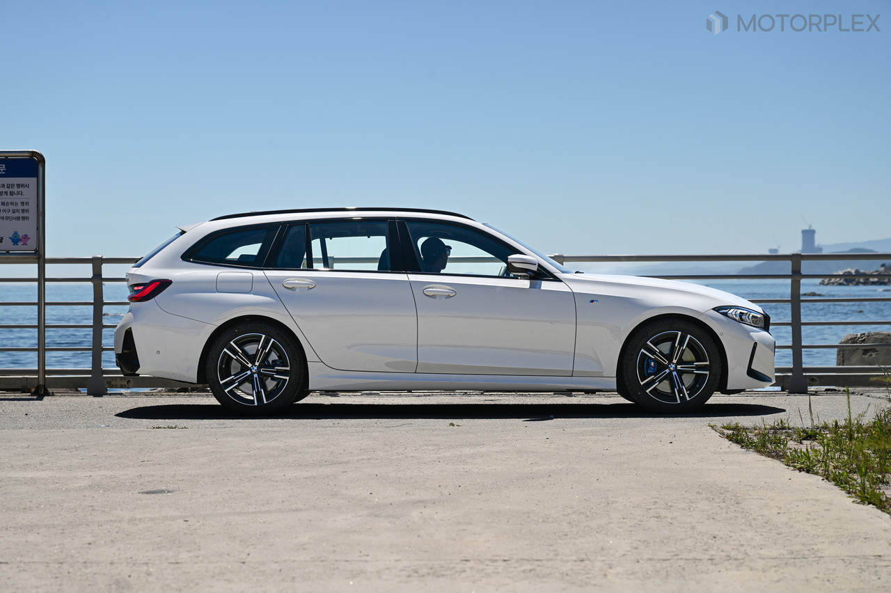 This BMW Wagon Corners Like a Sports Car—and Hauls Like an SUV
