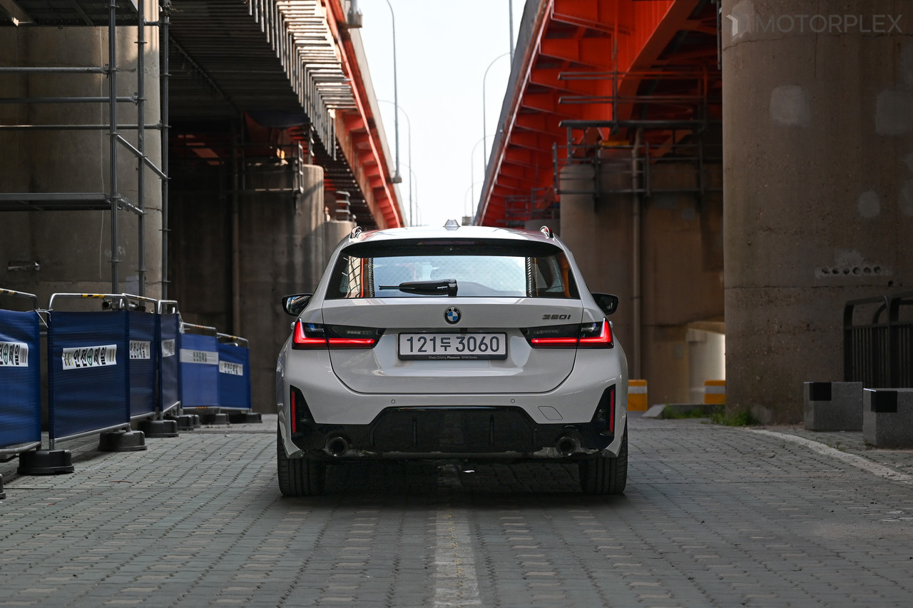 This BMW Wagon Corners Like a Sports Car—and Hauls Like an SUV