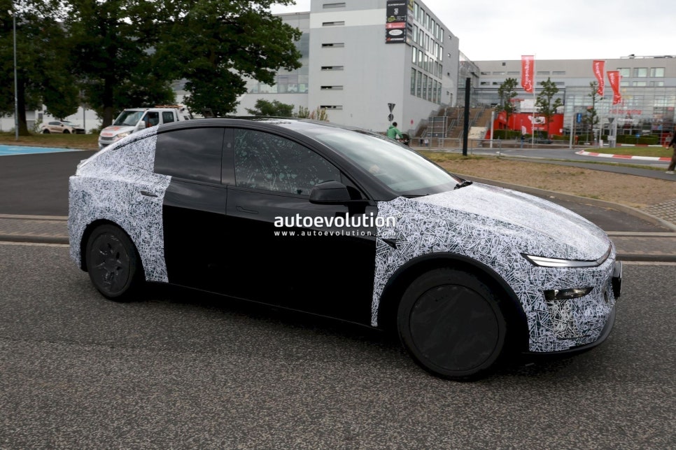 Tesla’s Model YL Stretches 7 Inches to Finally Fit a Real Third Row