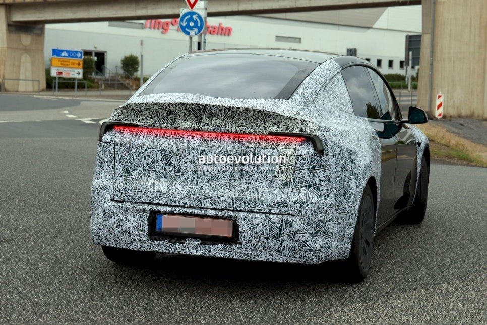 Tesla’s Model YL Stretches 7 Inches to Finally Fit a Real Third Row