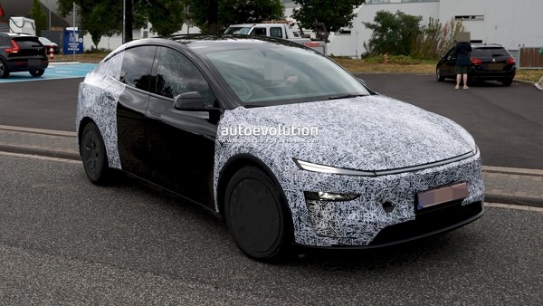 Tesla Just Stretched the Model Y… and It Might Finally Replace the Model X