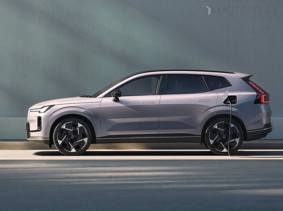 New Volvo XC70 EV First Look 745-Mile Range and Hybrid Flexibility in ...