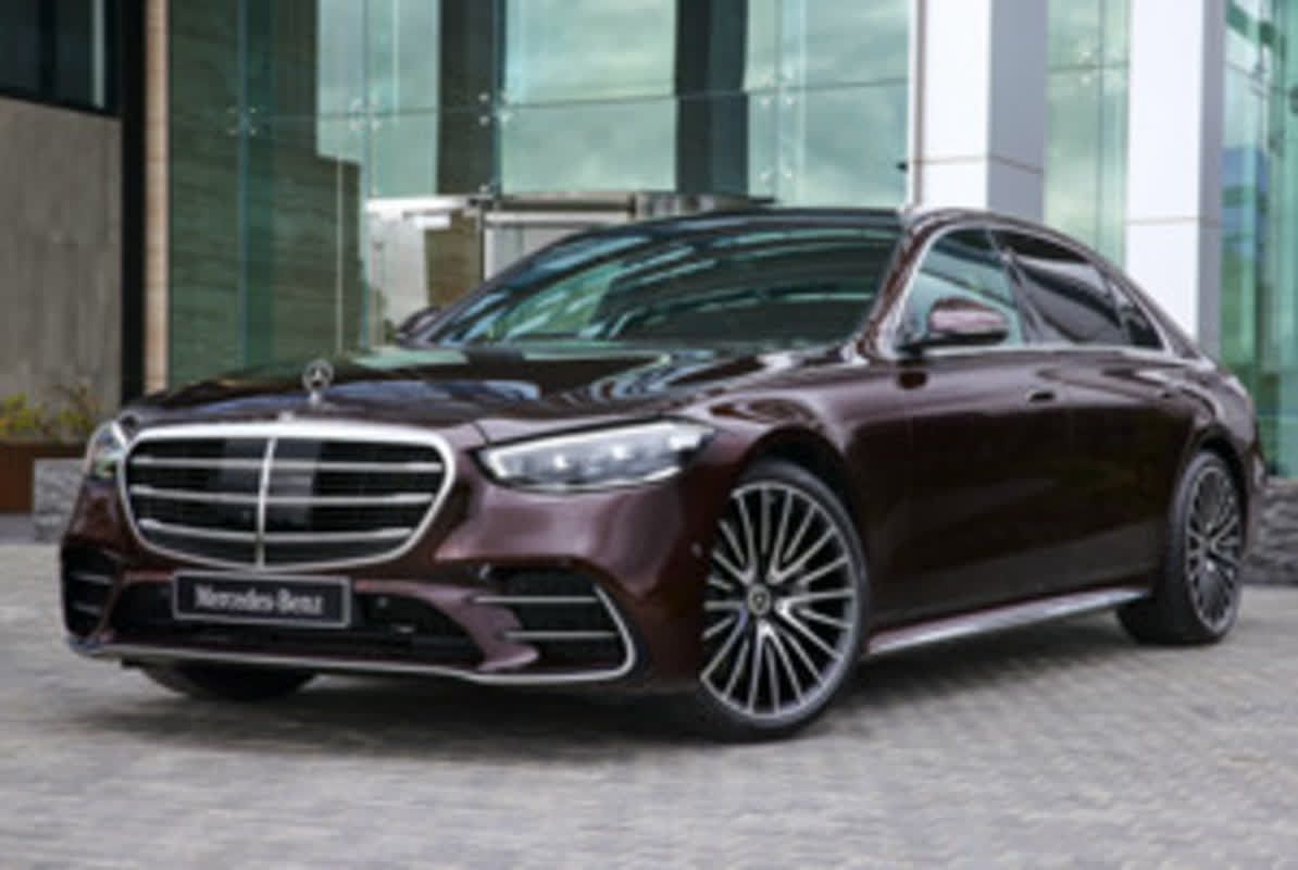 Mercedes Just Made the S-Class Dangerous for BMW and Audi Fans