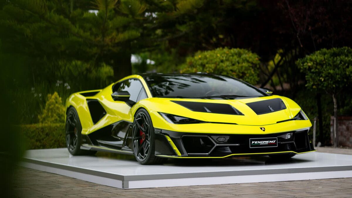Lamborghini Built a Street-Legal Rocket That Redefines “Supercar”