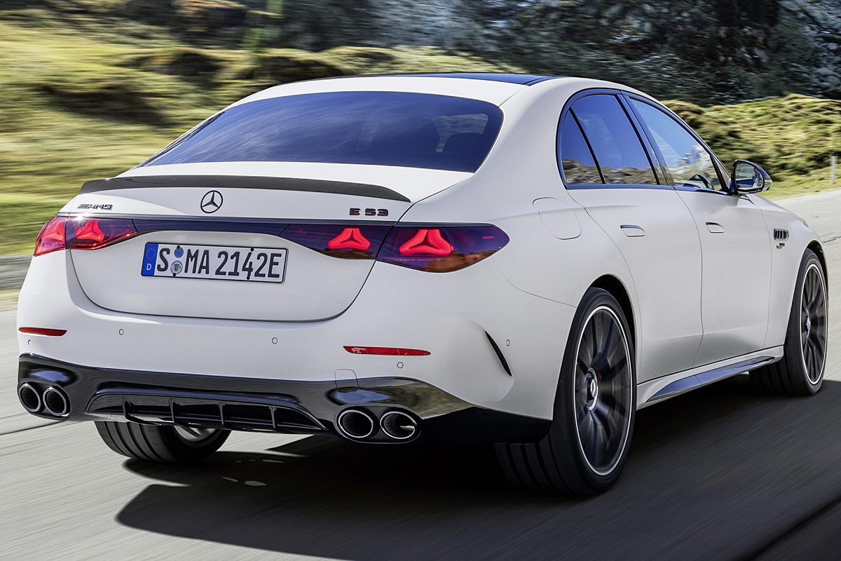 Mercedes Slashes E-Class Prices by $10K to Take on Genesis G80