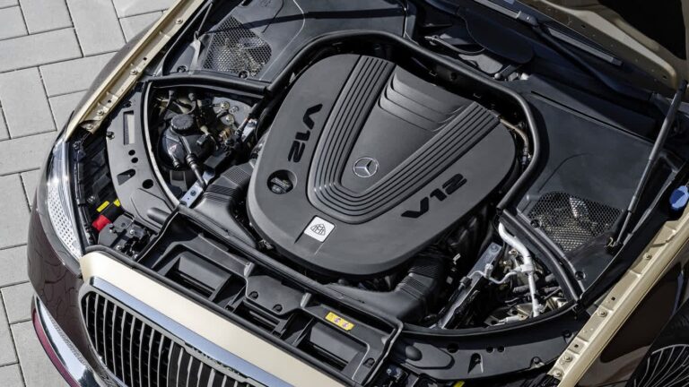 Mercedes-Benz Says the V12 Will Live Into the 2030s—A Win for ...