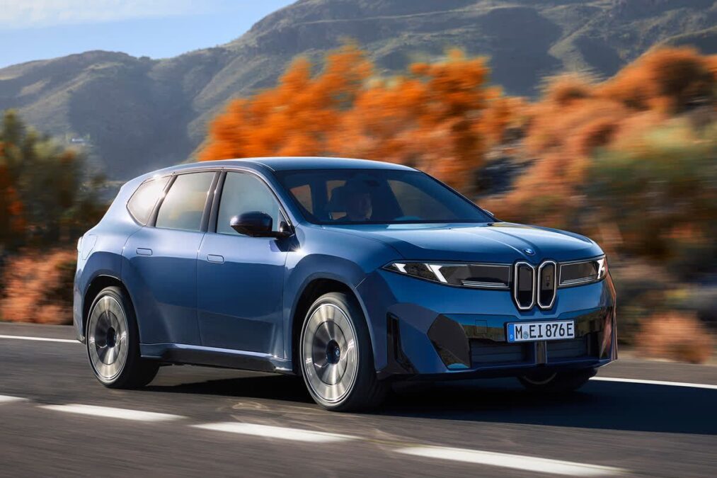 Tesla Killer? BMW iX3 Unleashes 500-Mile Range and Blazing-Fast Charging
