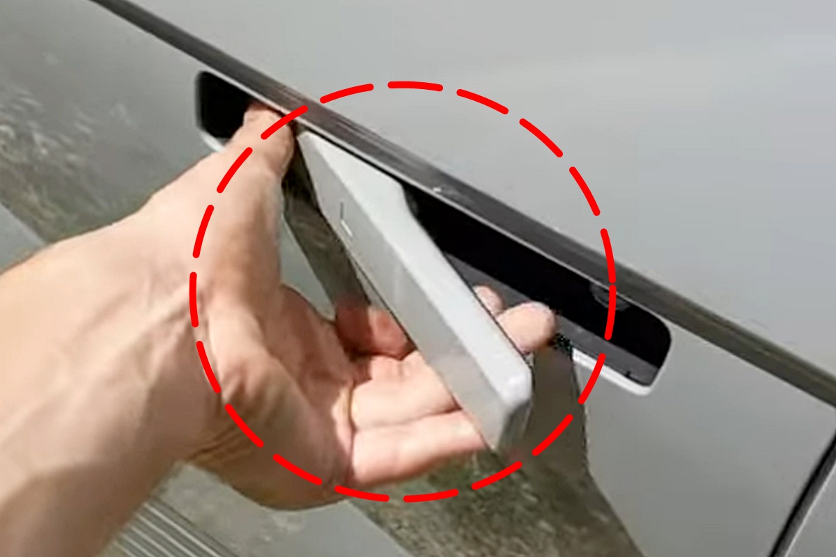 Tesla’s Signature Design Under Fire—China Moves to Ban Hidden Door Handles