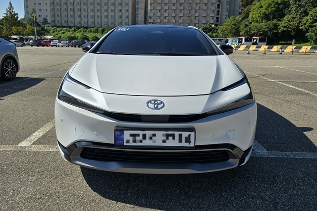 New Prius HEV AWD: From a Boring Hybrid to a High-Tech Adrenaline Racer