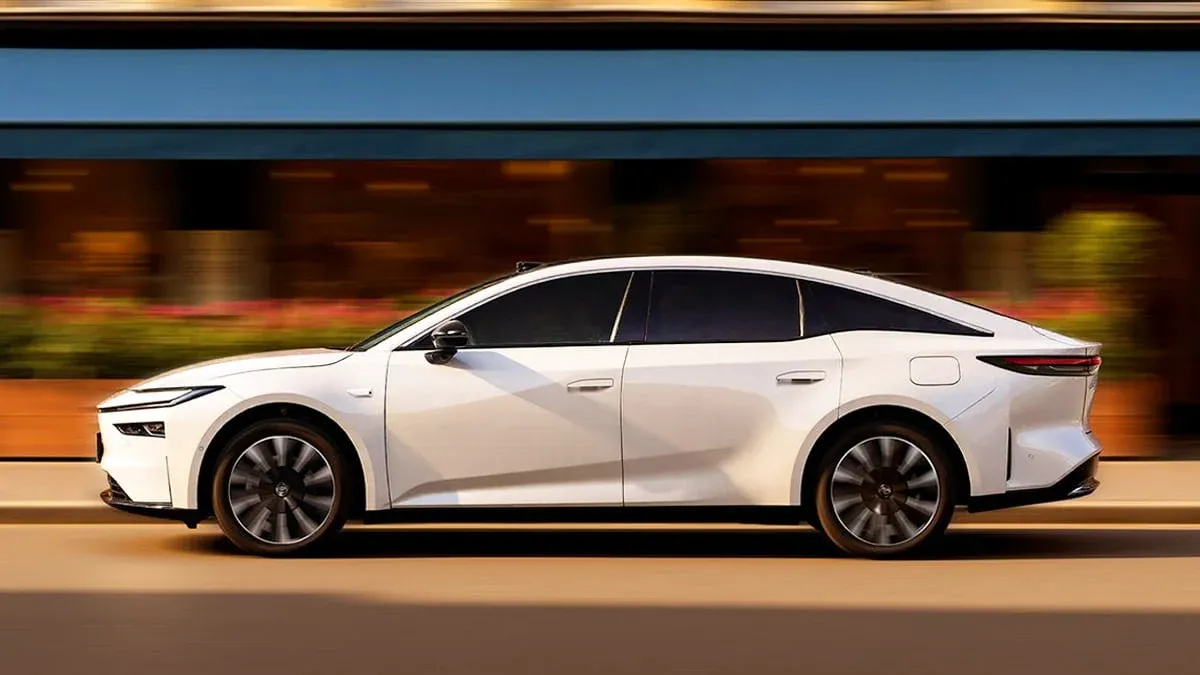 Toyota's New 17ft Flagship. Counter to Tesla. The BZ7: a Smartphone on ...