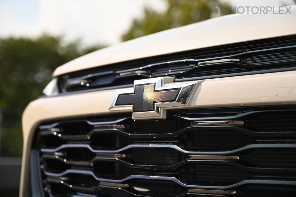 America's True Driving Machine: 30+ MPG 2.8K lbs, 2026 Chevrolet Trax ...