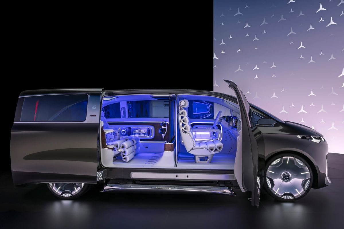 Mercedes New V-Class: Secret Weapon of Mercedes-Benz for Top-Luxuriousness
