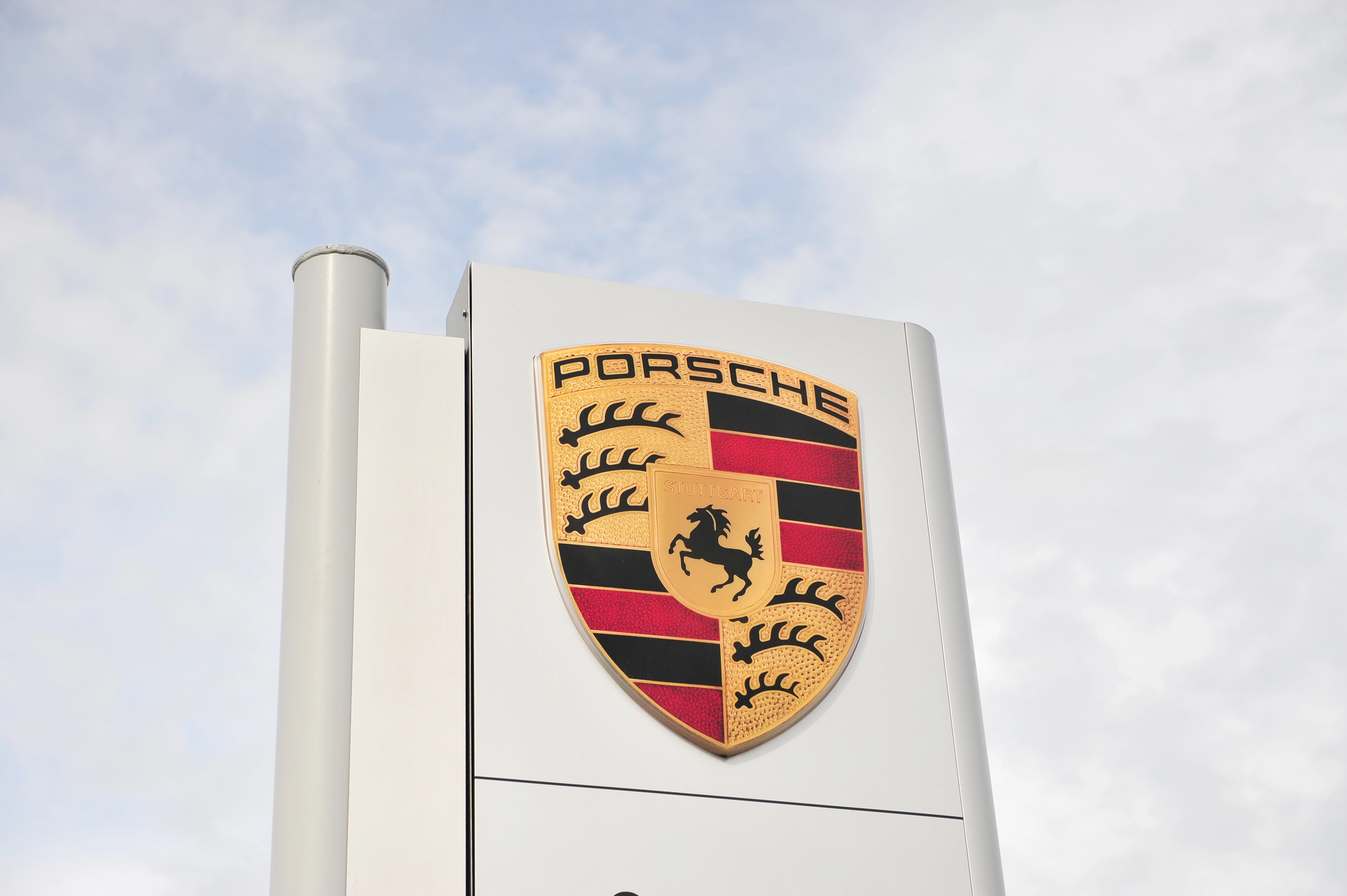 Frog Eyes Missing—Porsche’s Secret Test Car Sparks Questions