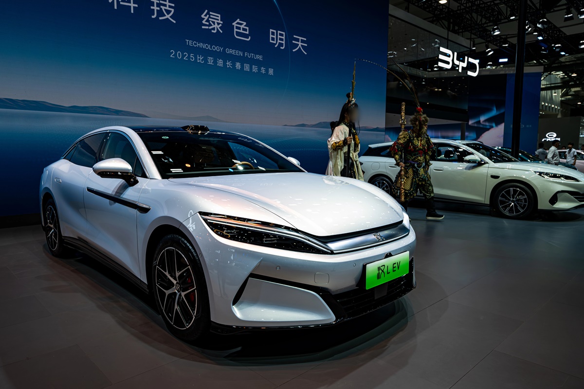 Chinese Carmakers Just Outsold Audi and Renault in Europe—Here’s How ...