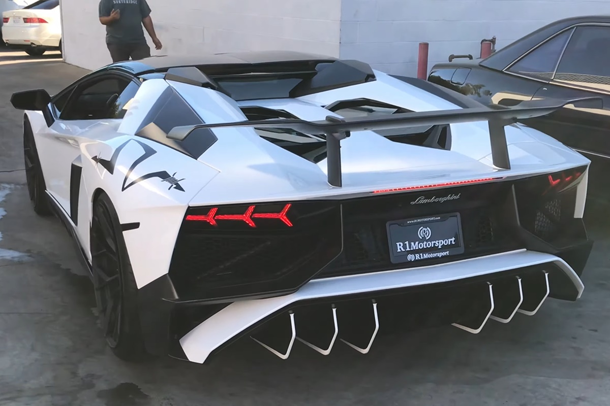 Post Malone’s Car Collection: A $3.5M Bugatti, a $75 Ford, and 100% ...