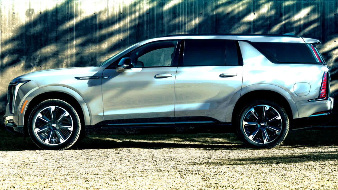 Bought a Tesla? Try Not to Regret It After Seeing GM’s New Escalade ...