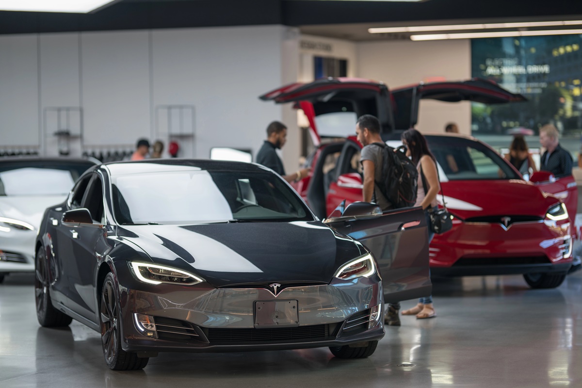 Unprecedented Opportunity: Tesla Tests $60 Direct-to-Consumer Rentals ...