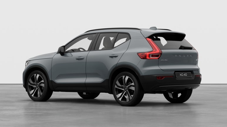 The 2026 Volvo XC40 Just Got a Sharper Makeover—And It’s Still the ...