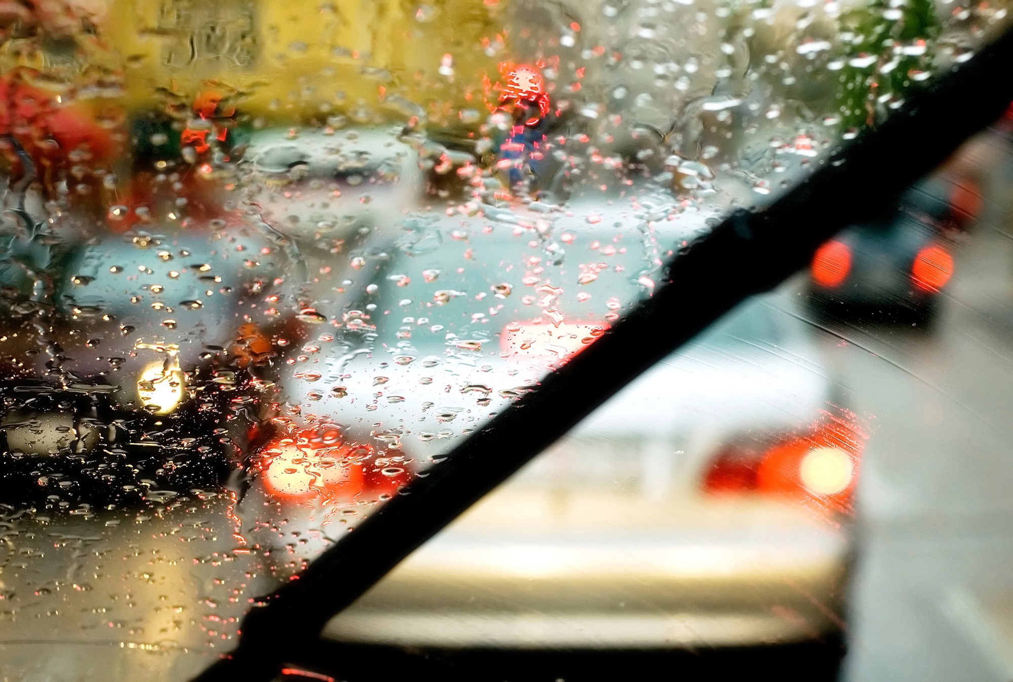 Stop Wiper Squeak: The Quarter Trick That Instantly Fixes That Annoying ...