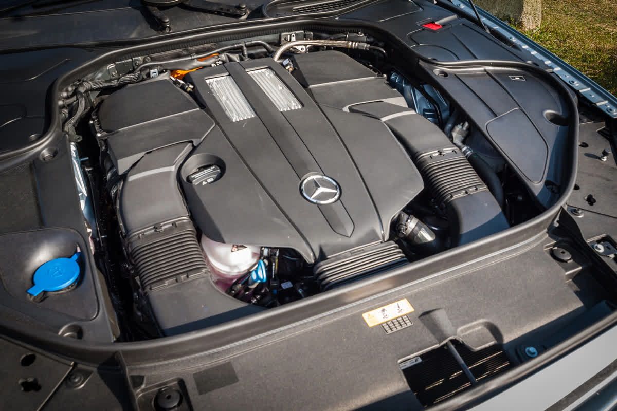 A 28,000-Car Study Just Exposed Which Plug-In Hybrids Keep Their Power ...