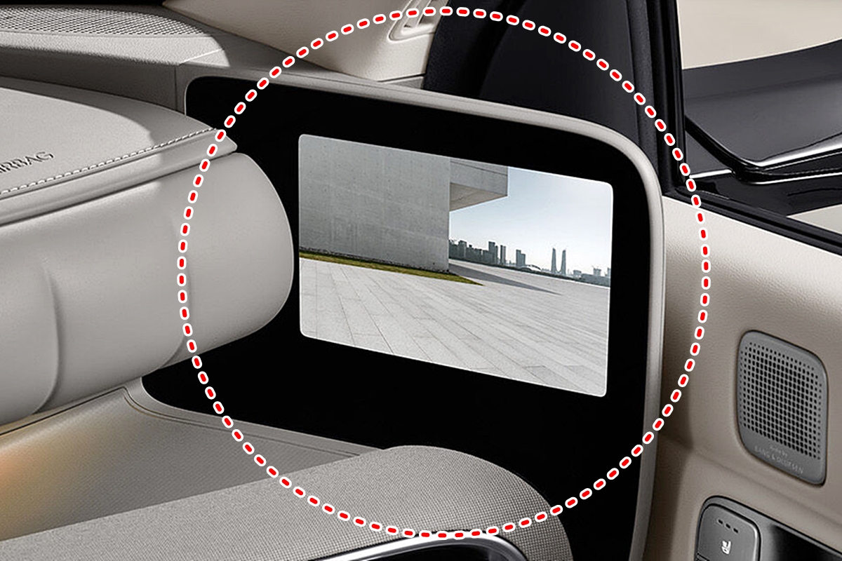 The High-Tech Mirror Every Automaker Loves—But Drivers Absolutely Don’t ...