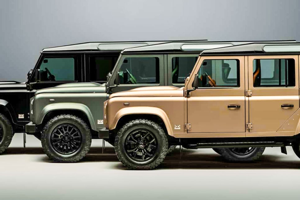 The V8 Is Back—and Land Rover’s Reborn Defender Roars With 400 Horses ...