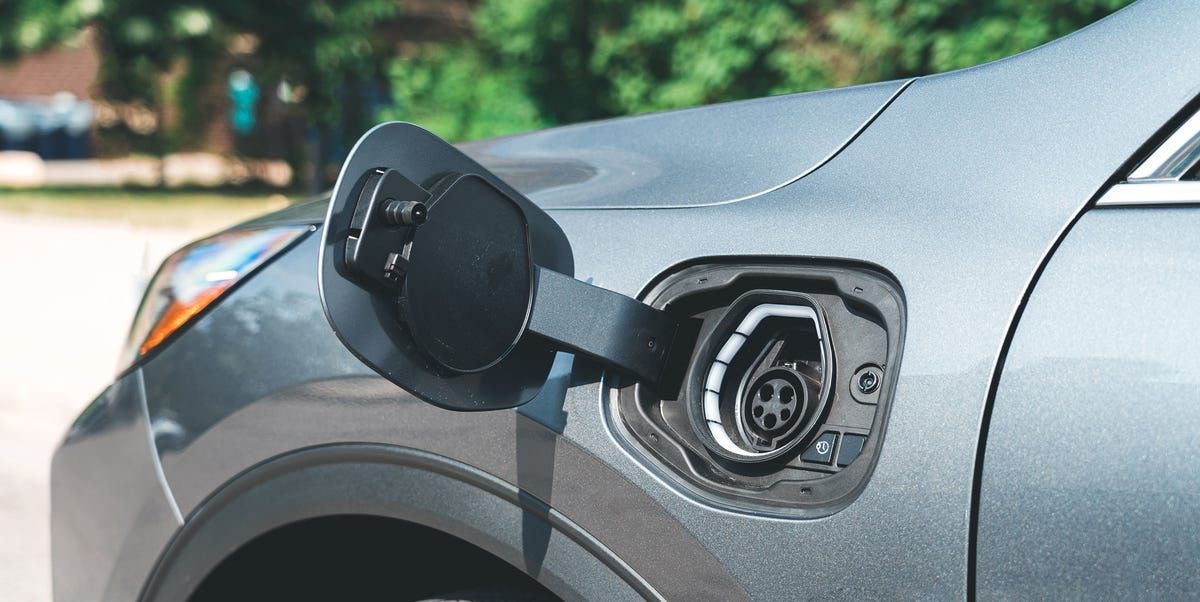 Gas Is the New Green: Fords Massive Pivot Proves the Hybrid Is the True ...