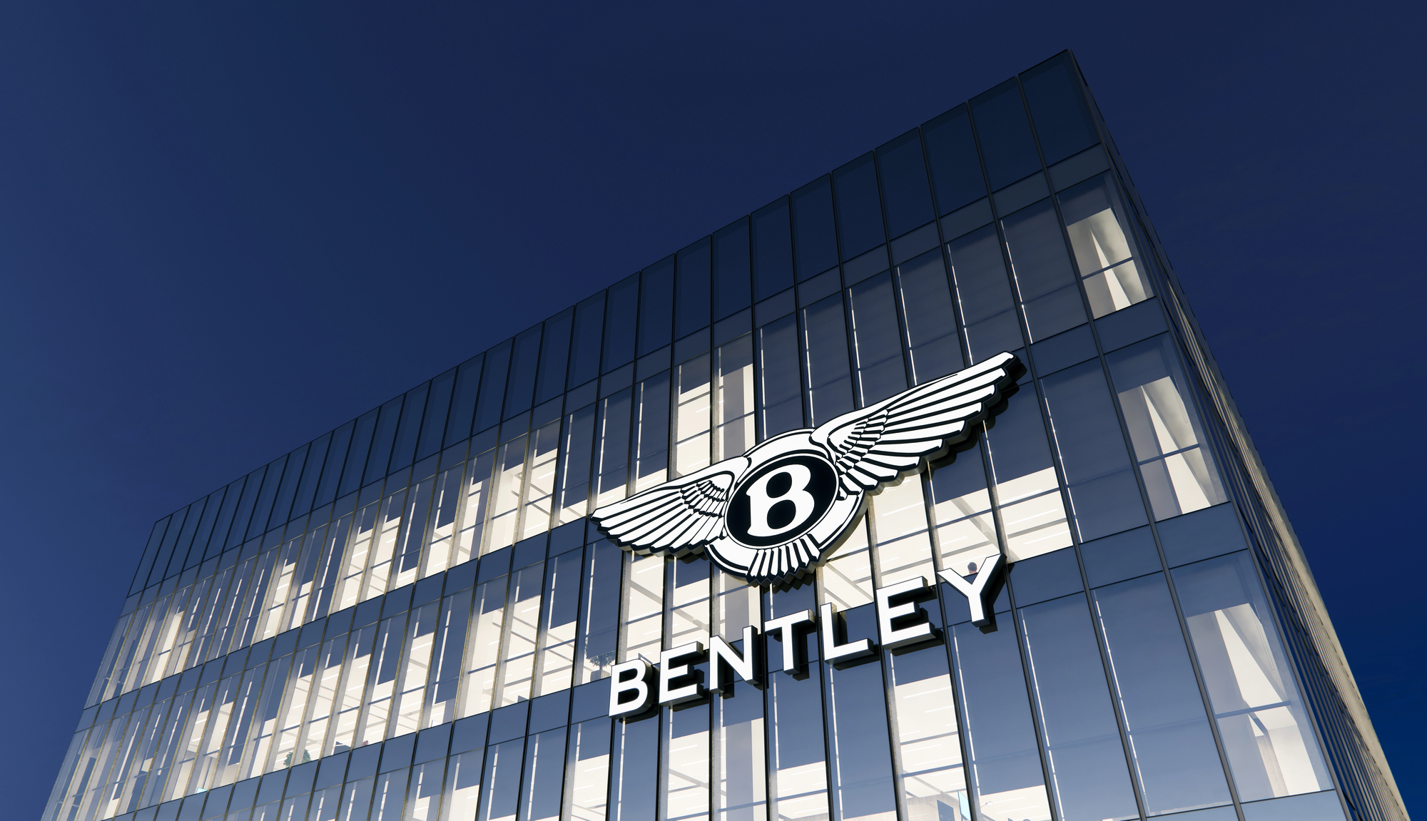 Bentley vs. Ice: The Flying Spur Speed Just Shattered a Record on ...