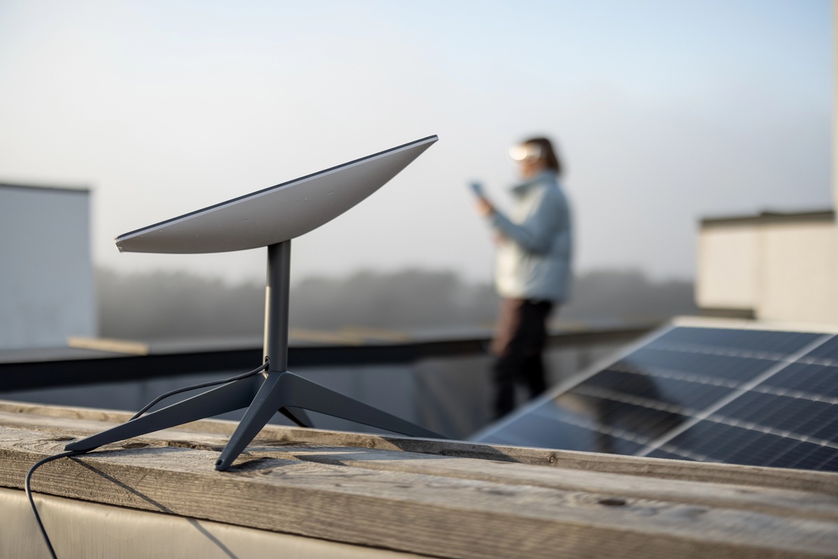 Tesla's Game-Changer: New Patent for Satellite Signal-Enabled EVs in 2025