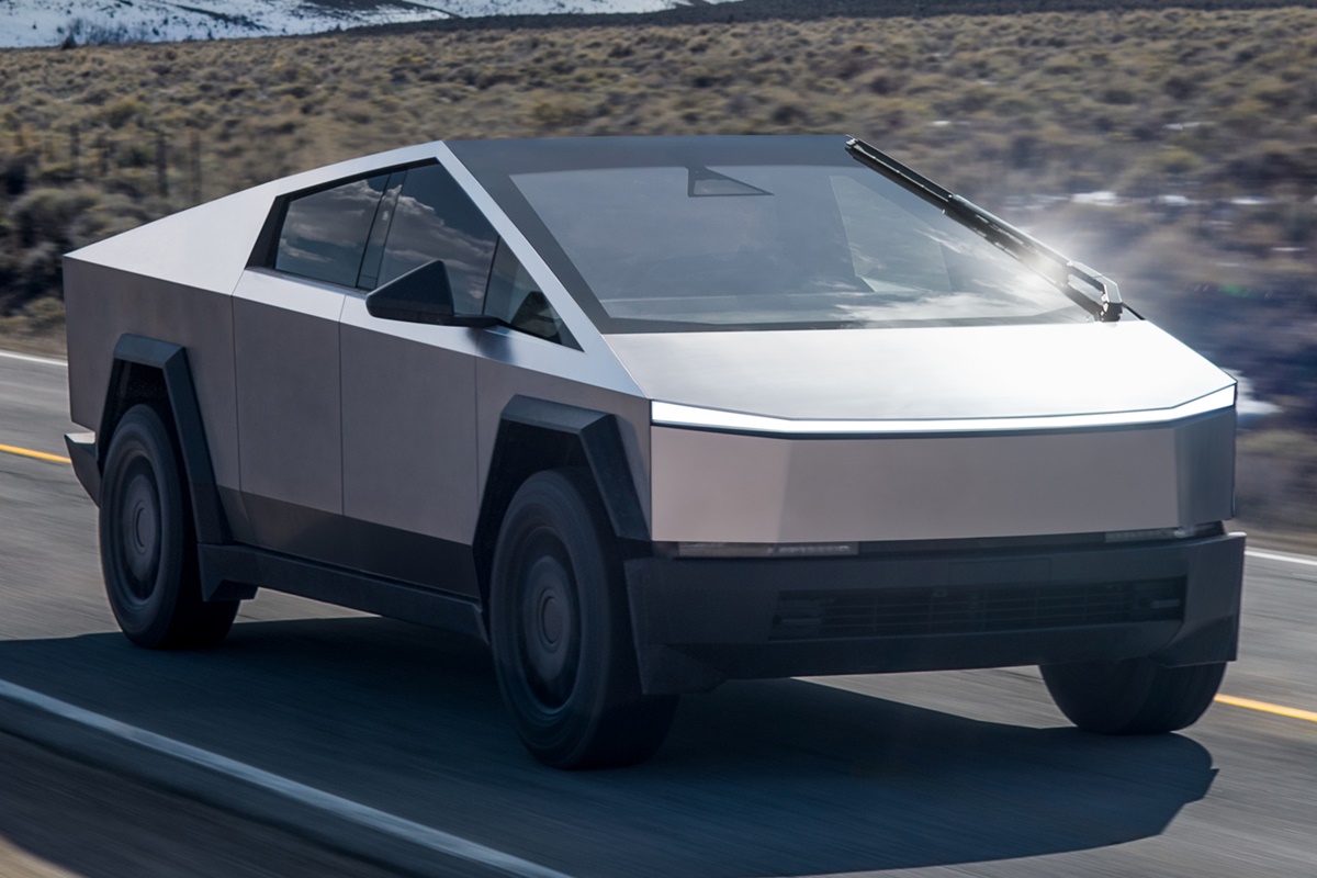 Tesla's Game-Changer: New Patent for Satellite Signal-Enabled EVs in 2025