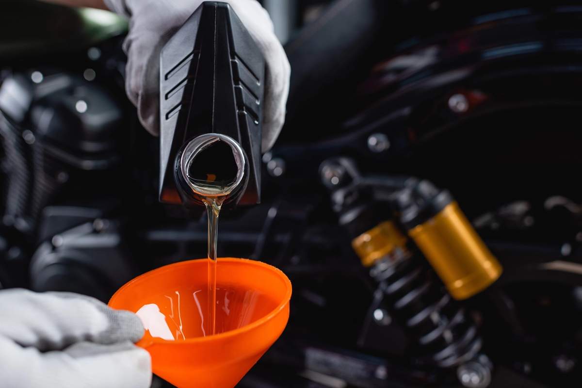 Changing Your Oil Too Late—or Too Soon—Could Be Hurting Your Engine