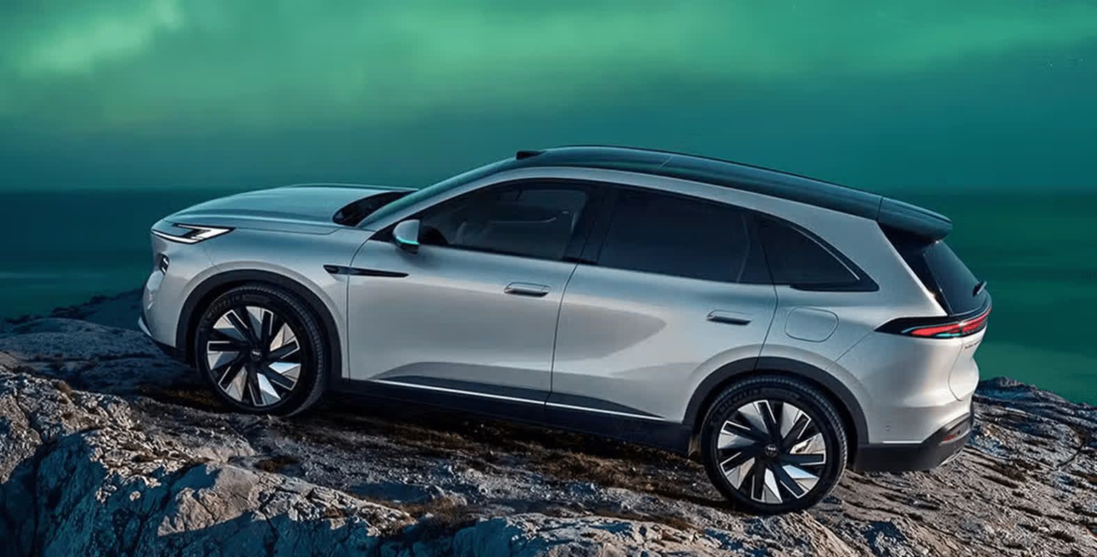 The 994-Mile Buick America Can’t Have: China Just Got The Ultimate PHEV SUV