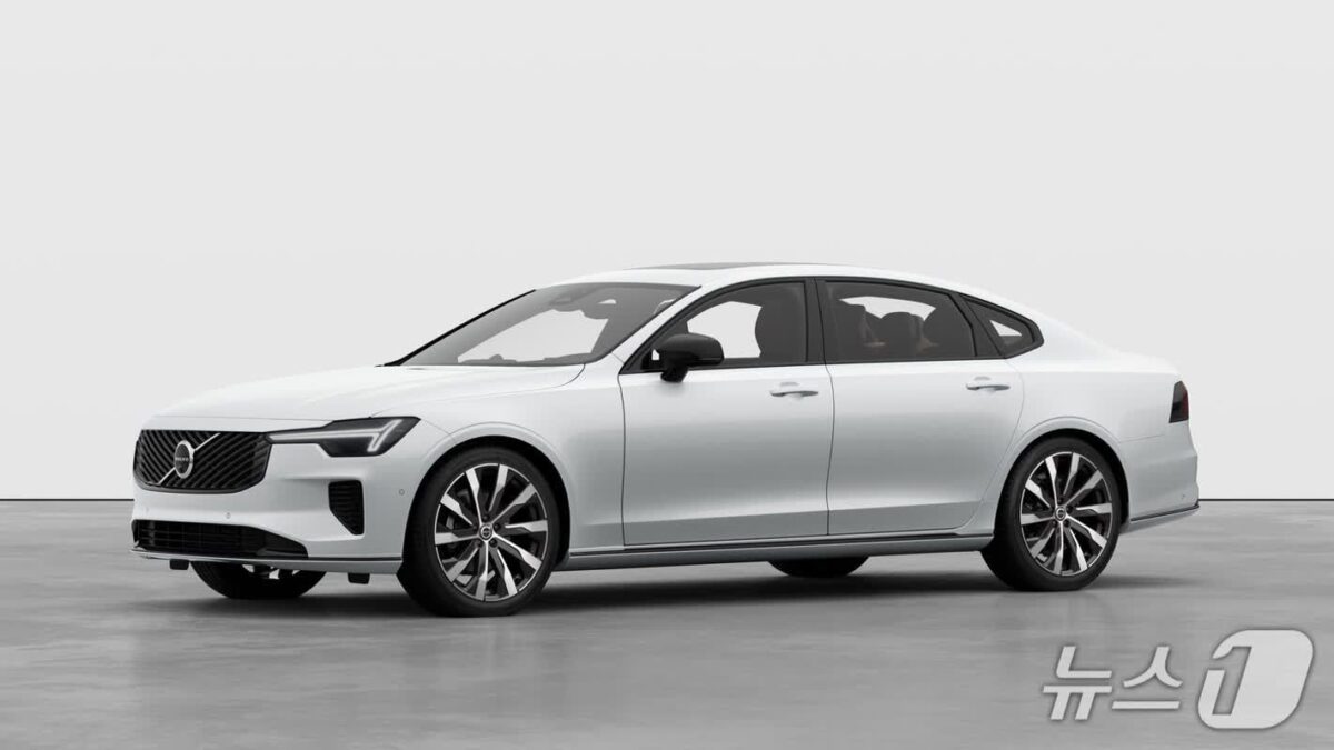 500 Shiftings A Second: This S90 Tech Makes German Luxury Sedans Look ...