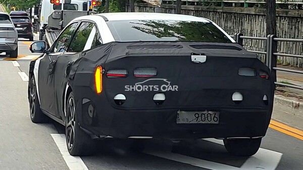 A Mini-Cadillac Is Coming: How Hyundai’s New 2027 Elantra Is Trading ...