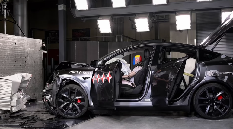 This Tesla Update Changes What May Happen In Your Next Car Accident